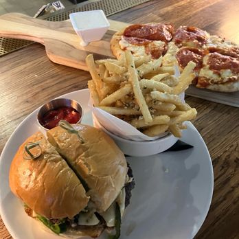 COURTSIDE KITCHEN - Updated November 2024 - 70 Photos & 47 Reviews ...