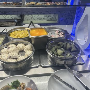 CRAZY BUFFET - Updated December 2025 - 307 Photos & 369 Reviews - 7038 ...