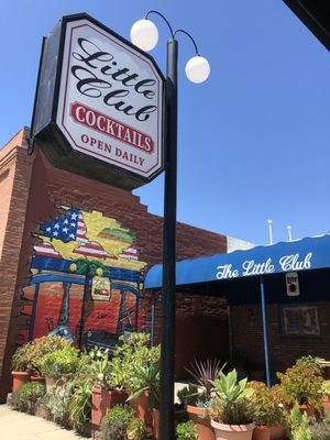 THE LITTLE CLUB - 47 Photos & 91 Reviews - Dive Bars - 132 Orange Ave ...