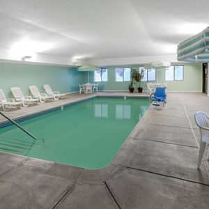 TRAVELODGE BY WYNDHAM GAYLORD - Updated September 2024 - 34 Photos ...