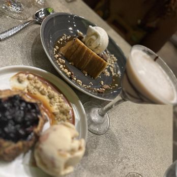 HAMPTONS - Updated December 2024 - 190 Photos & 153 Reviews - 33 N Main ...