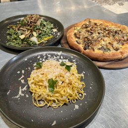 GIULIA - Updated January 2026 - 410 Photos & 232 Reviews - 215 S 4th St ...