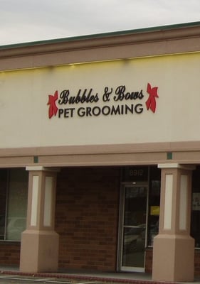 Bubbles And Bows Dog Grooming