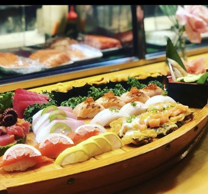 LITTLE TOKYO - Updated October 2024 - 15 Photos - 3009 N State St ...