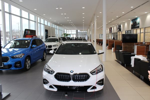 HABBERSTAD BMW - Updated December 2025 - 39 Photos & 180 Reviews - 945 ...