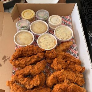 CHICK’N OUT - 131 Photos & 37 Reviews - Chicken Wings - 37 Charlotte St ...