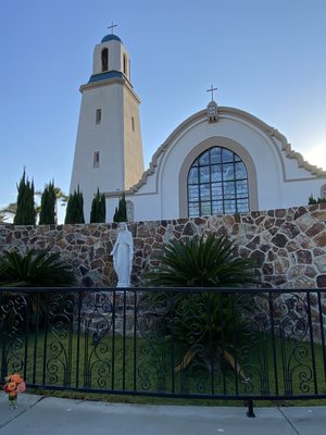 SANTA SOPHIA CATHOLIC CHURCH - Updated January 2026 - 18 Photos & 14 ...