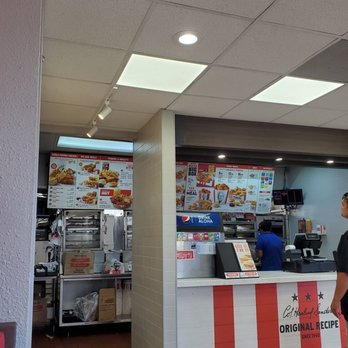 KFC - 141 Photos & 132 Reviews - 1124 Mccully St, Honolulu, Hawaii ...
