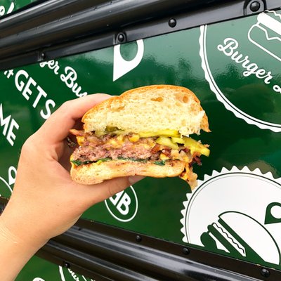 BURGER BUS - 18 Photos & 10 Reviews - Food Trucks - Marquette, MI ...