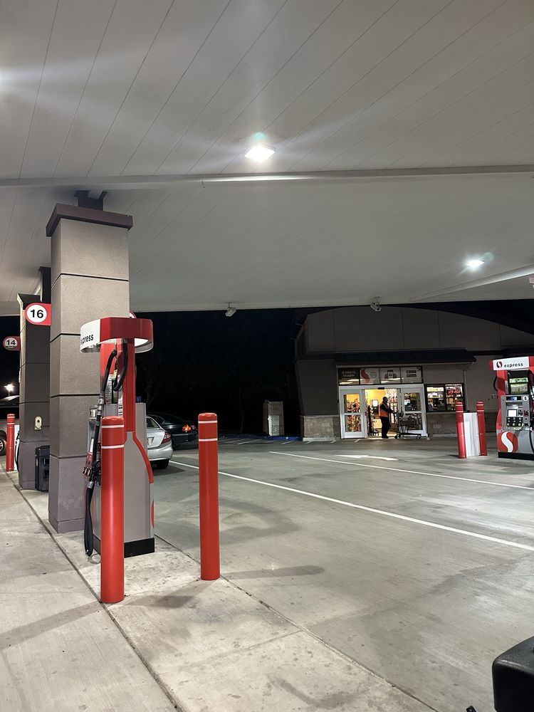 SAFEWAY GAS STATION - Updated July 2025 - 13 Reviews - 11060 Bollinger ...