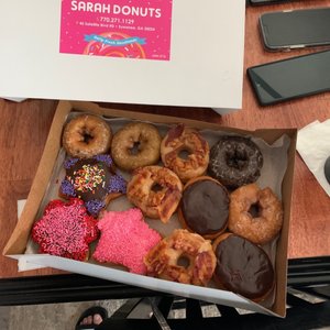 SARAH DONUTS - 80 Photos & 117 Reviews - 45 Satellite Blvd NW, Suwanee ...