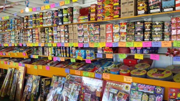 MUCKLESHOOT FIREWORKS MALL - Updated December 2025 - 18 Photos & 33 ...