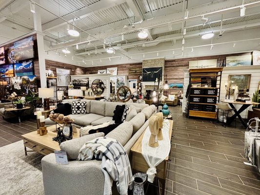 SCHEELS - Updated December 2025 - 145 Photos & 47 Reviews - 700 S ...