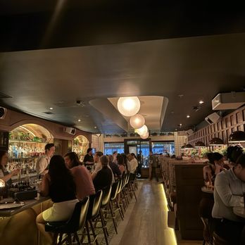 BISOUS - Updated July 2025 - 170 Photos & 78 Reviews - 938 W Fulton ...