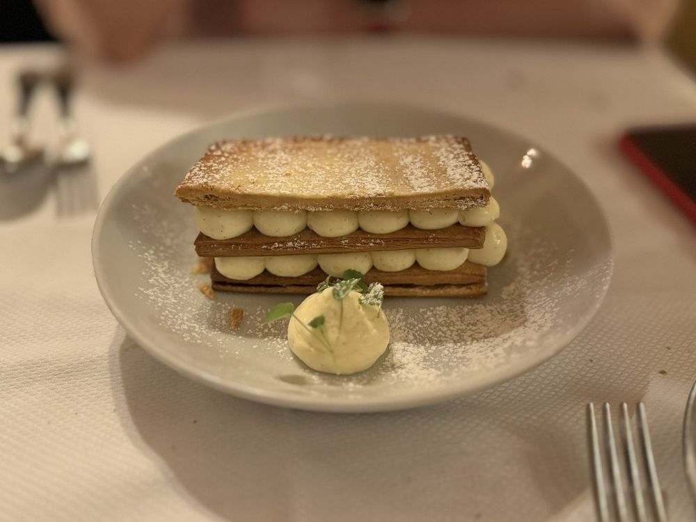 VICTOR - Updated October 2025 - 45 Photos & 46 Reviews - 101 bis rue ...