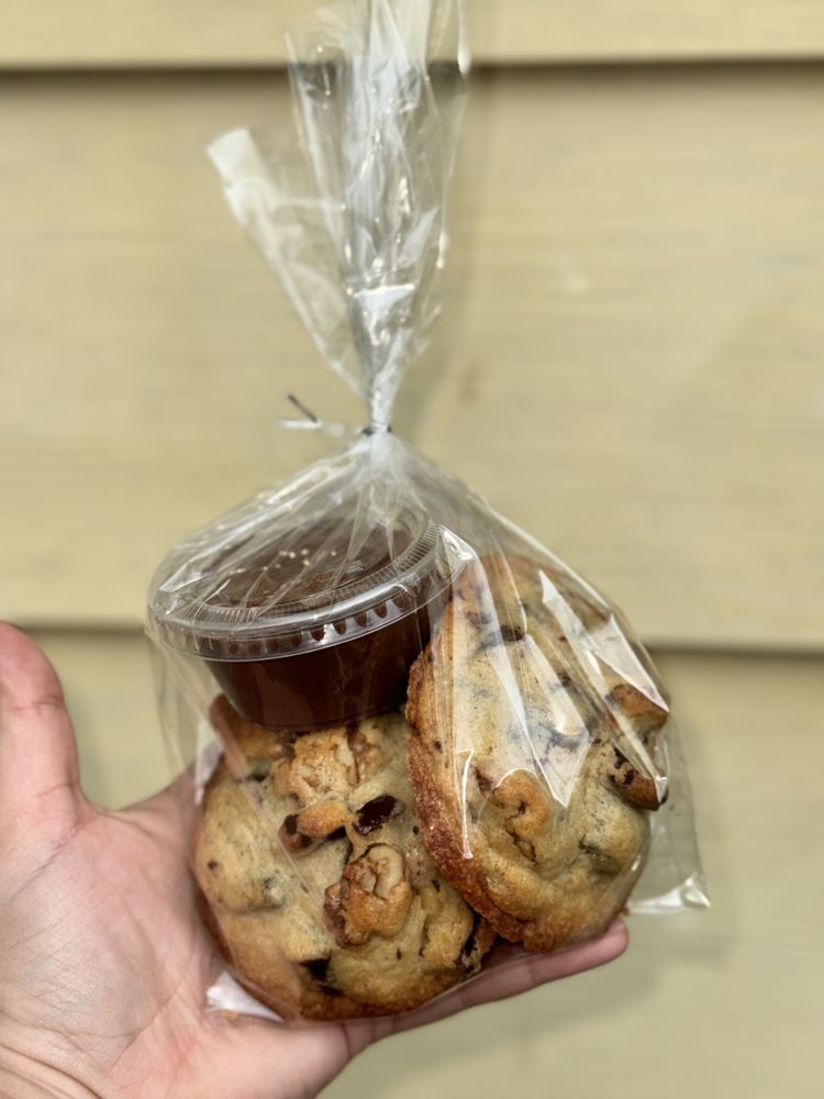 VALE CAKE - Updated June 2024 - 18 Photos - Cleveland, Ohio - Custom ...