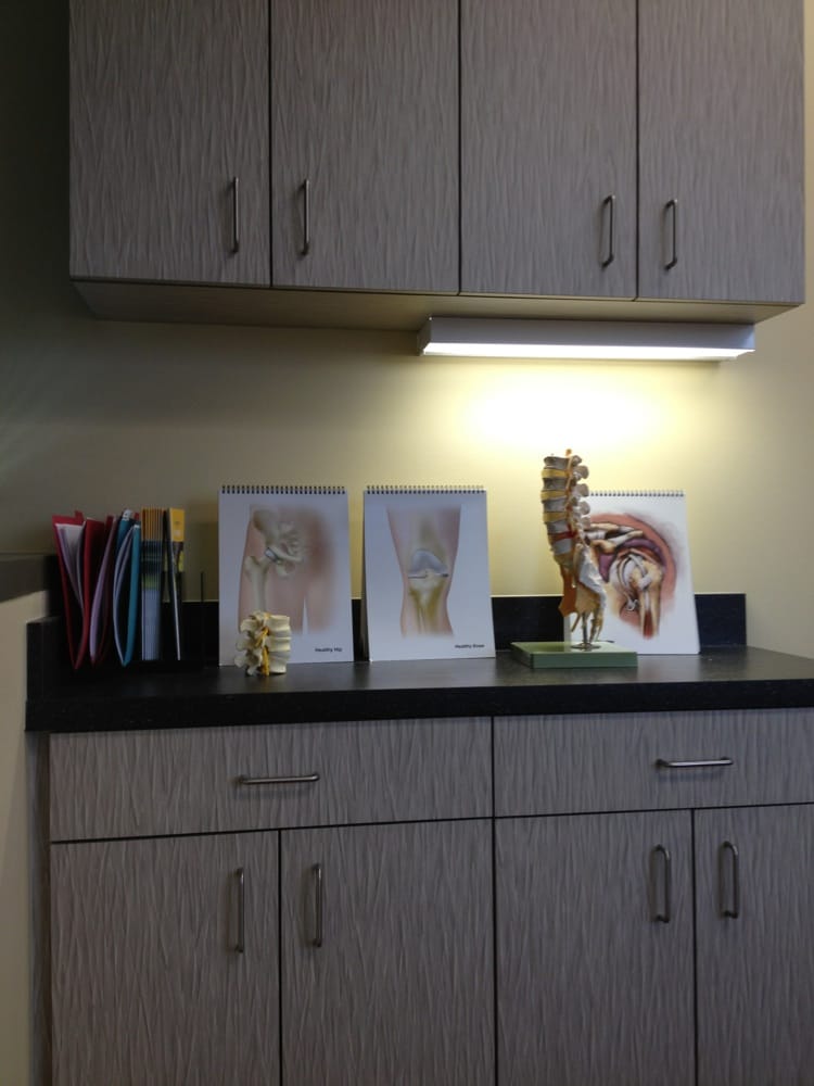 CHRISTOPHER P SILVERI, MD - Updated August 2025 - 15 Reviews - 3580 ...