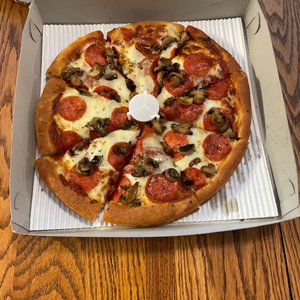 DECHECO’S PIZZERIA - Updated May 2025 - 1581 Canton Rd, Akron, Ohio ...