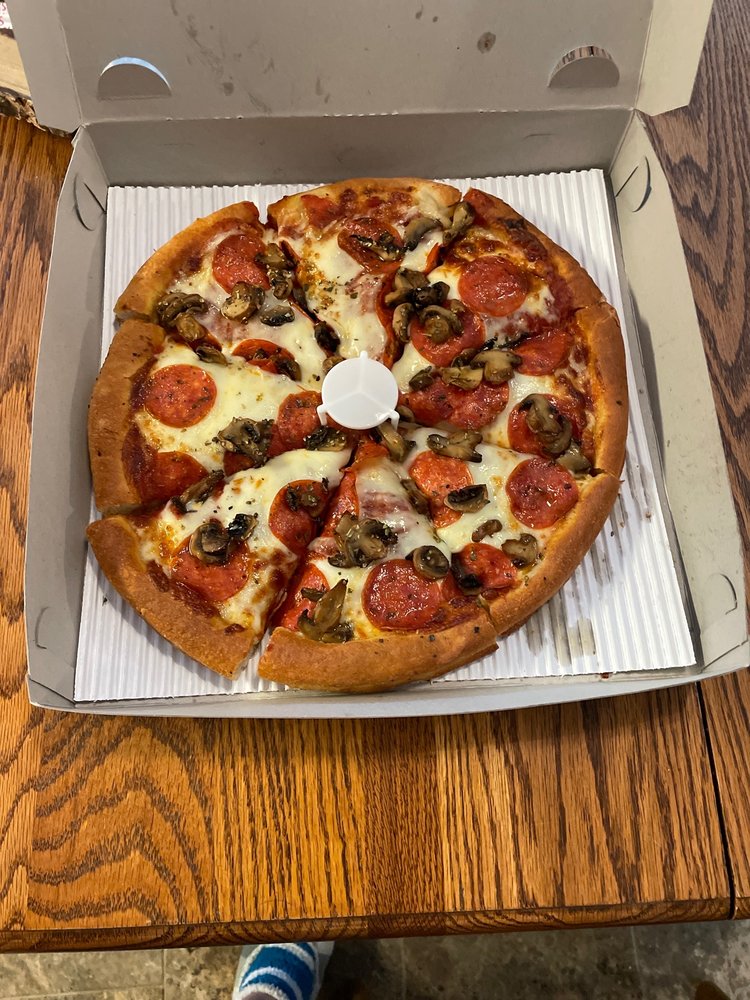 RIZZI’S RISTORANTE & PIZZERIA - Updated May 2025 - 35 Photos & 86 ...