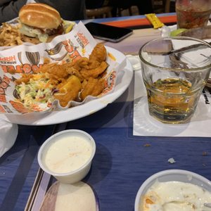 HOOTERS - 110 Photos & 62 Reviews - Chicken Wings - 1801 W Mercury Blvd ...