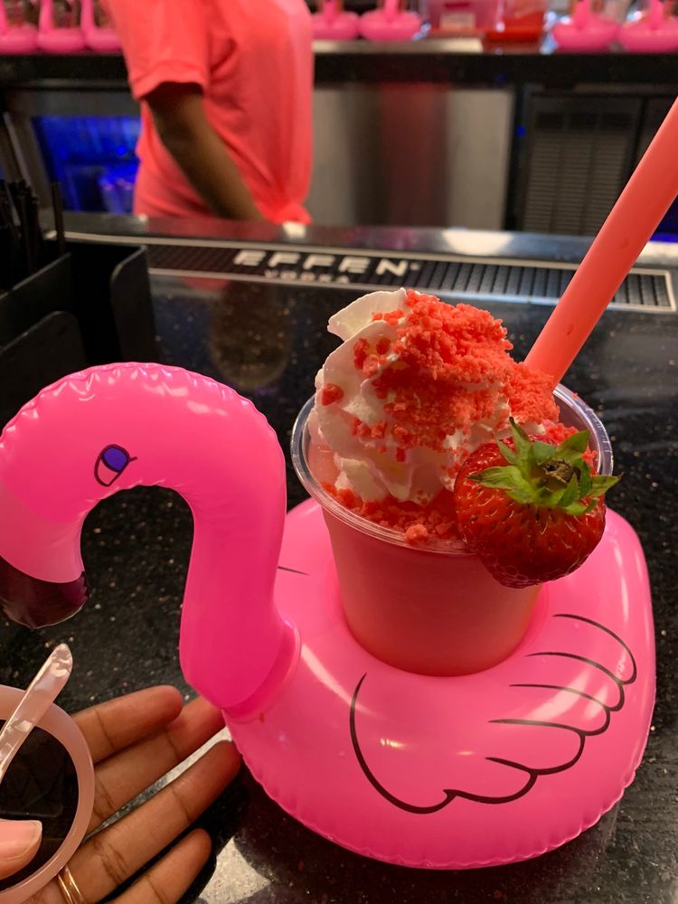 WAREHOUSE CINEMAS ROTUNDA - 60 Photos & 29 Reviews - 727 W 40th St ...