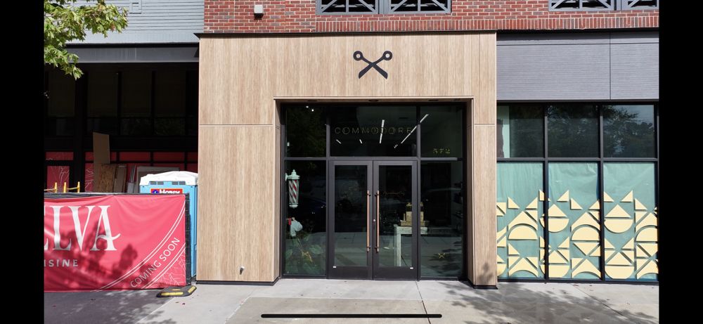 THE COMMODORE - Updated February 2025 - 12 Photos - 572 Main St NE ...