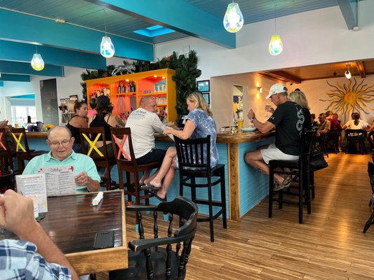 BEACHY’S - Updated December 2025 - 100 Photos & 64 Reviews - 6567 Main ...