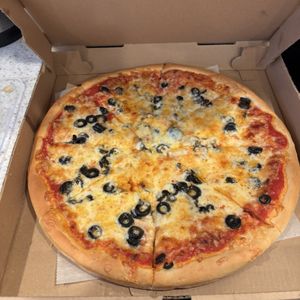 BERWYN PIZZA - Updated July 2025 - 42 Photos & 86 Reviews - 1026 ...