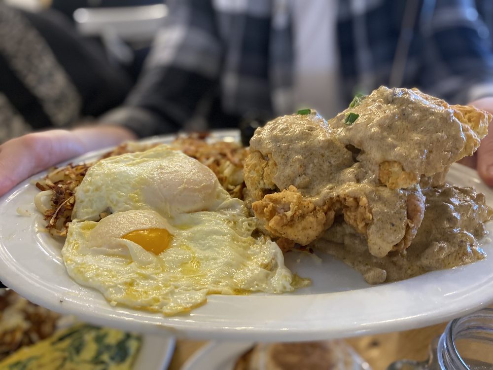 The Southern Cafe, St. Charles | Roadtrippers