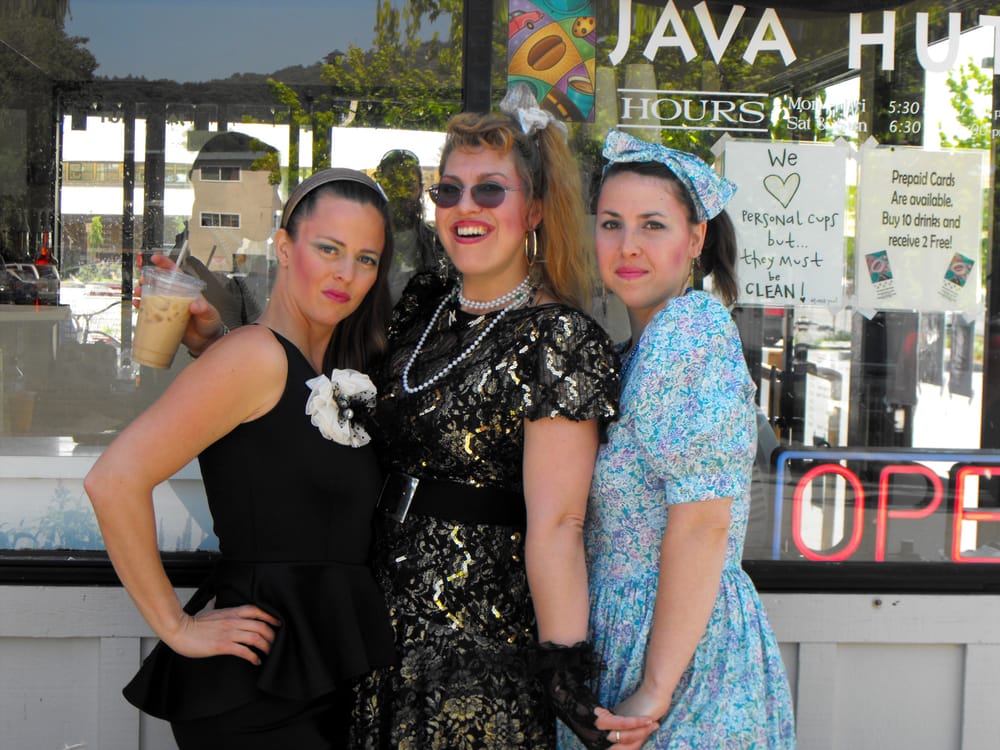 JAVA HUT - Updated October 2025 - 22 Photos & 71 Reviews - 760 Center ...