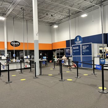 BEST BUY - Updated September 2025 - 22 Photos & 14 Reviews - 230 Calle ...