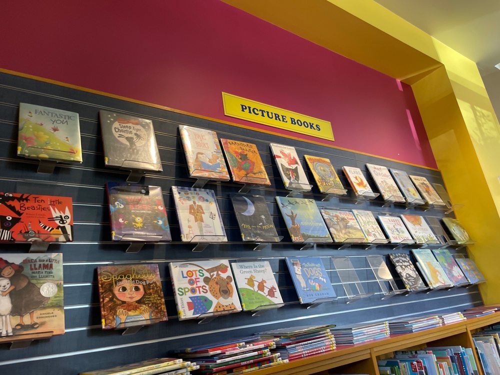 REDWOOD CITY PUBLIC LIBRARY - DOWNTOWN LIBRARY - Updated September 2025 ...