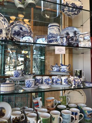 EDELWEISS VILLAGE - 118 Photos & 71 Reviews - 1921 20 Avenue NW ...