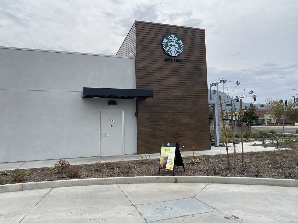 STARBUCKS - 22220 Barton Rd, Grand Terrace, California - Yelp - Coffee ...
