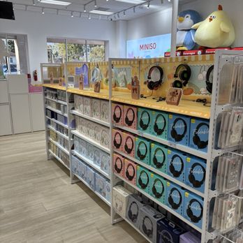 MINISO - Updated October 2025 - 165 Photos & 26 Reviews - 9749 Baseline ...