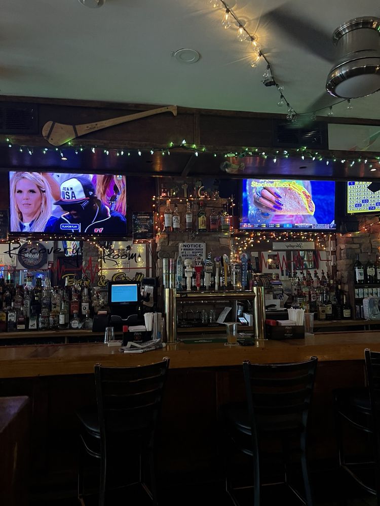 RECOVERY ROOM - Updated August 2025 - 55 Photos & 111 Reviews - 214 ...