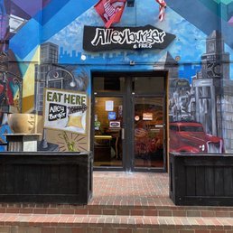 ALLEY BURGER - Updated July 2025 - 96 Photos & 117 Reviews - 26 N High ...