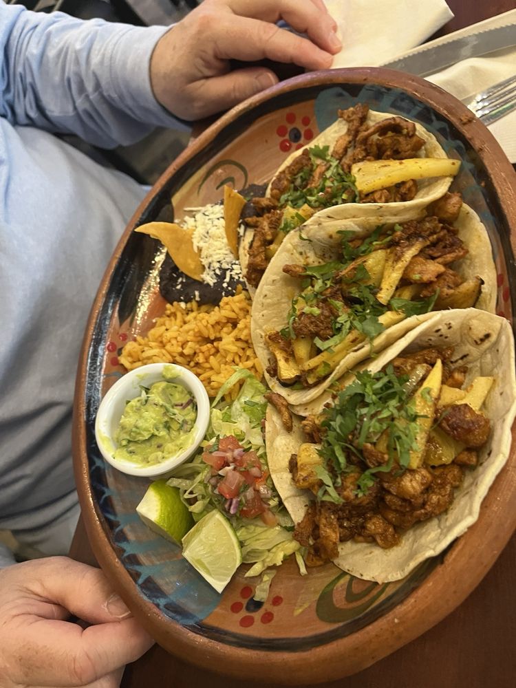 RESTAURANT MEXICAIN 365 - Updated January 2026 - 10 Photos - 3725 Rue ...