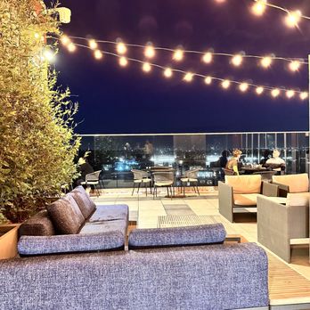 STUDY HALL ROOFTOP LOUNGE - Updated June 2024 - 291 Photos & 174 ...