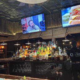 COLEBROOK TAVERN - Updated June 2025 - 22 Photos & 30 Reviews - 1510 Mt ...