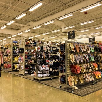 NORDSTROM RACK - Updated October 2024 - 222 Photos & 122 Reviews - 1600 ...