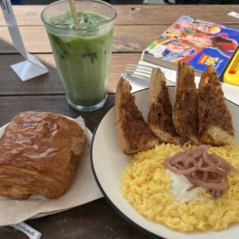 SUNDAY MOTOR CO CAFE - Updated November 2024 - 419 Photos & 180 Reviews ...