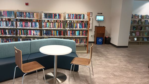 NORTHLAKE PUBLIC LIBRARY - Updated May 2026 - 18 Photos - 231 N Wolf Rd ...