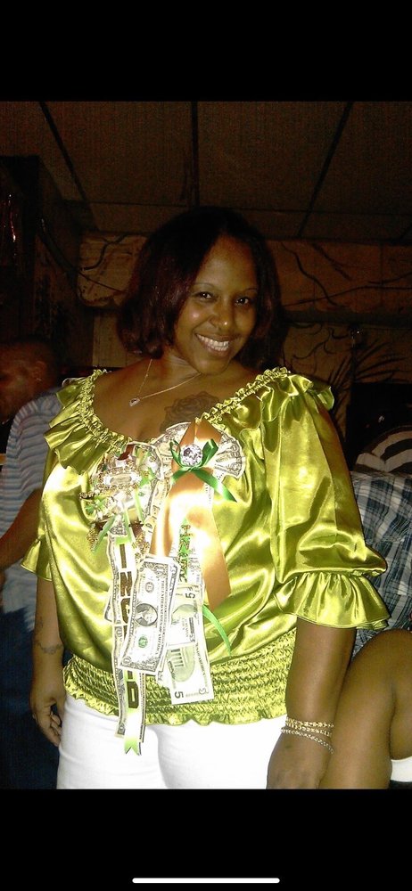 PERRY BERNARD T-SHIRT DESIGN PLUS - Updated July 2025 - 1531 N ...