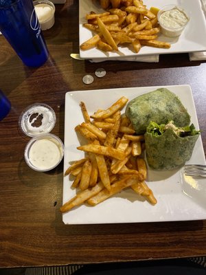 FLOWING TIDE PUB 5 - Updated June 2024 - 196 Photos & 127 Reviews ...