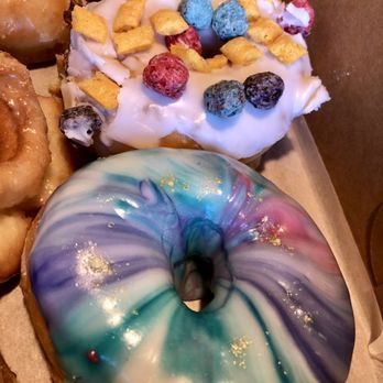 SLODOCO DONUTS - Updated July 2024 - 1456 Photos & 1268 Reviews - 793 E ...
