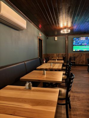 PERRYTOWN TAP HOUSE - Updated October 2025 - 64 Photos & 24 Reviews ...