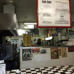 SIMPLY DELICIOUS - COUNTRY MARKET & DELI - Updated December 2025 - 114 ...