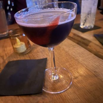 PADDOCK & WHISKY - Updated April 2025 - 199 Photos & 73 Reviews - 1074 ...