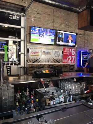THE BOSS BAR - 122 Photos & 367 Reviews - 420 N Clark St, Chicago, IL ...